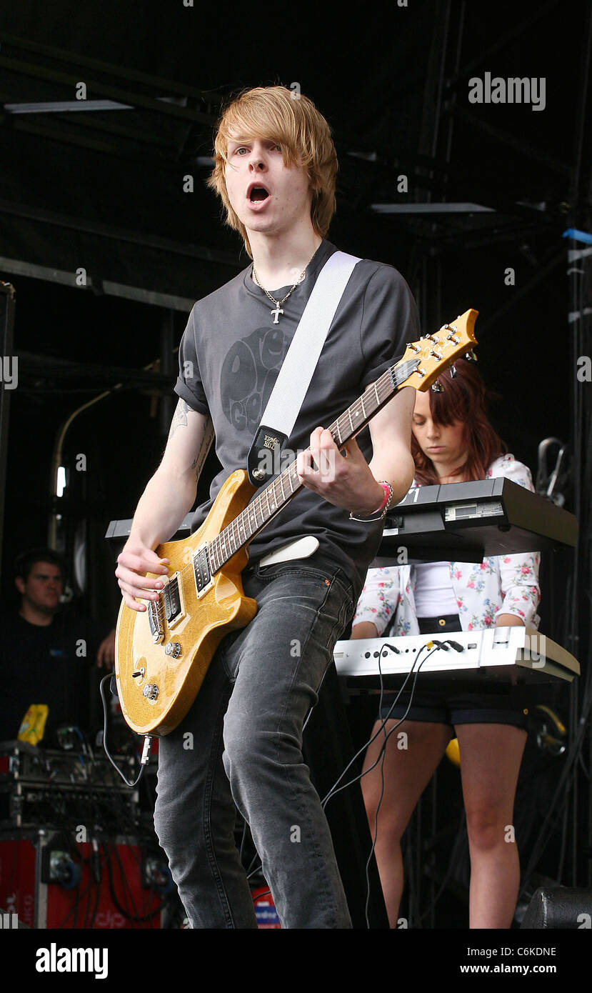 Everybody Looks Famous, Midlands Music Festival at Tamworth Castle ...
