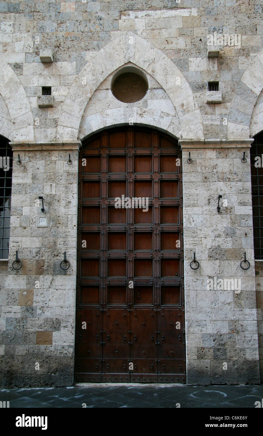 Wooden door in ancient medieval hi-res stock photography and images - Alamy
