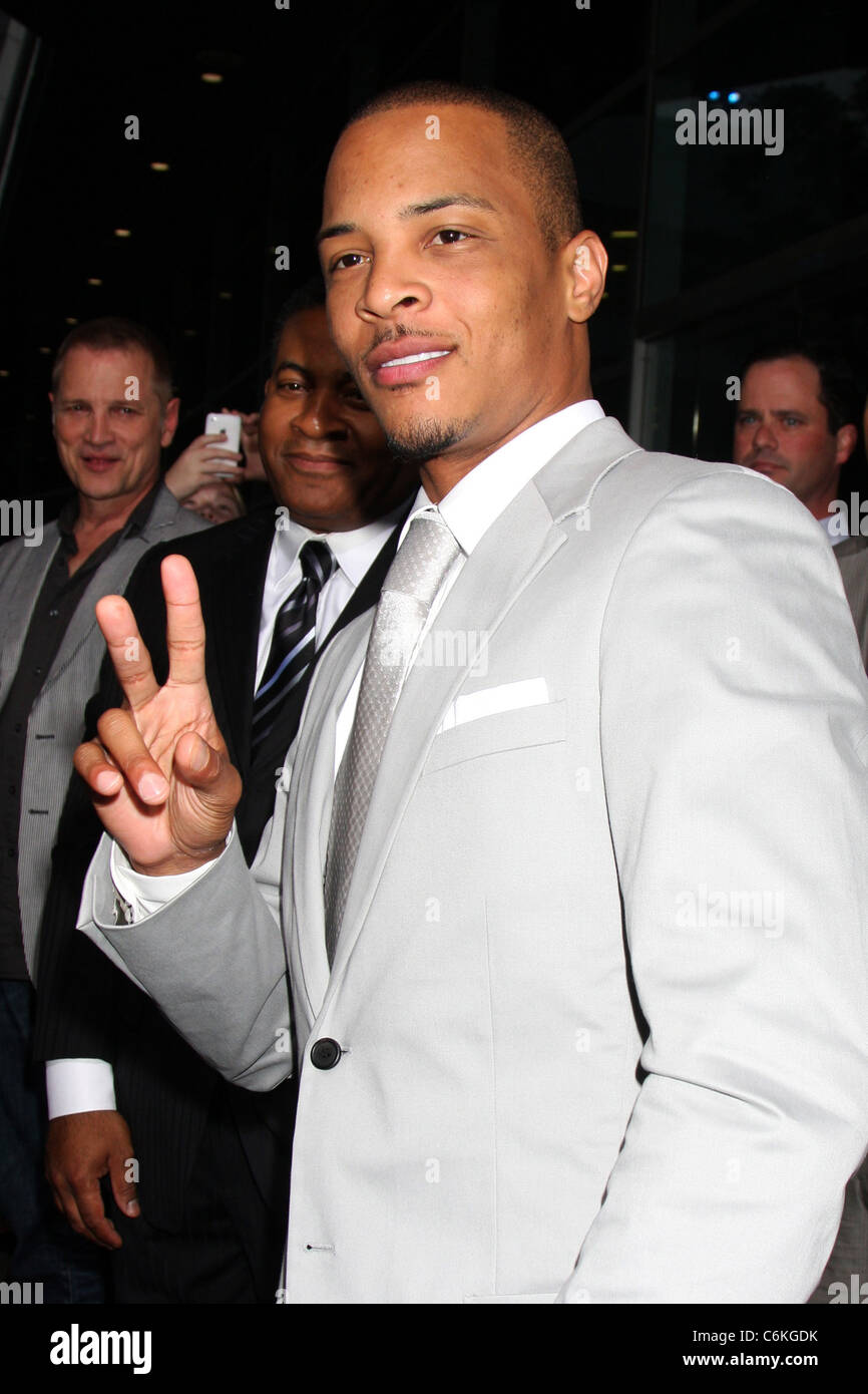 Rapper T.I Los Angeles Premiere of 'Takers' at the Arclight Cinemas ...