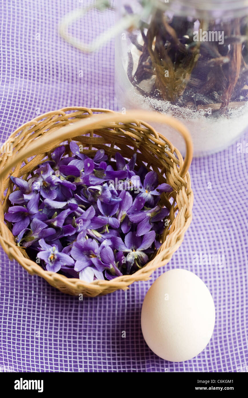 Food violets hi-res stock photography and images - Alamy