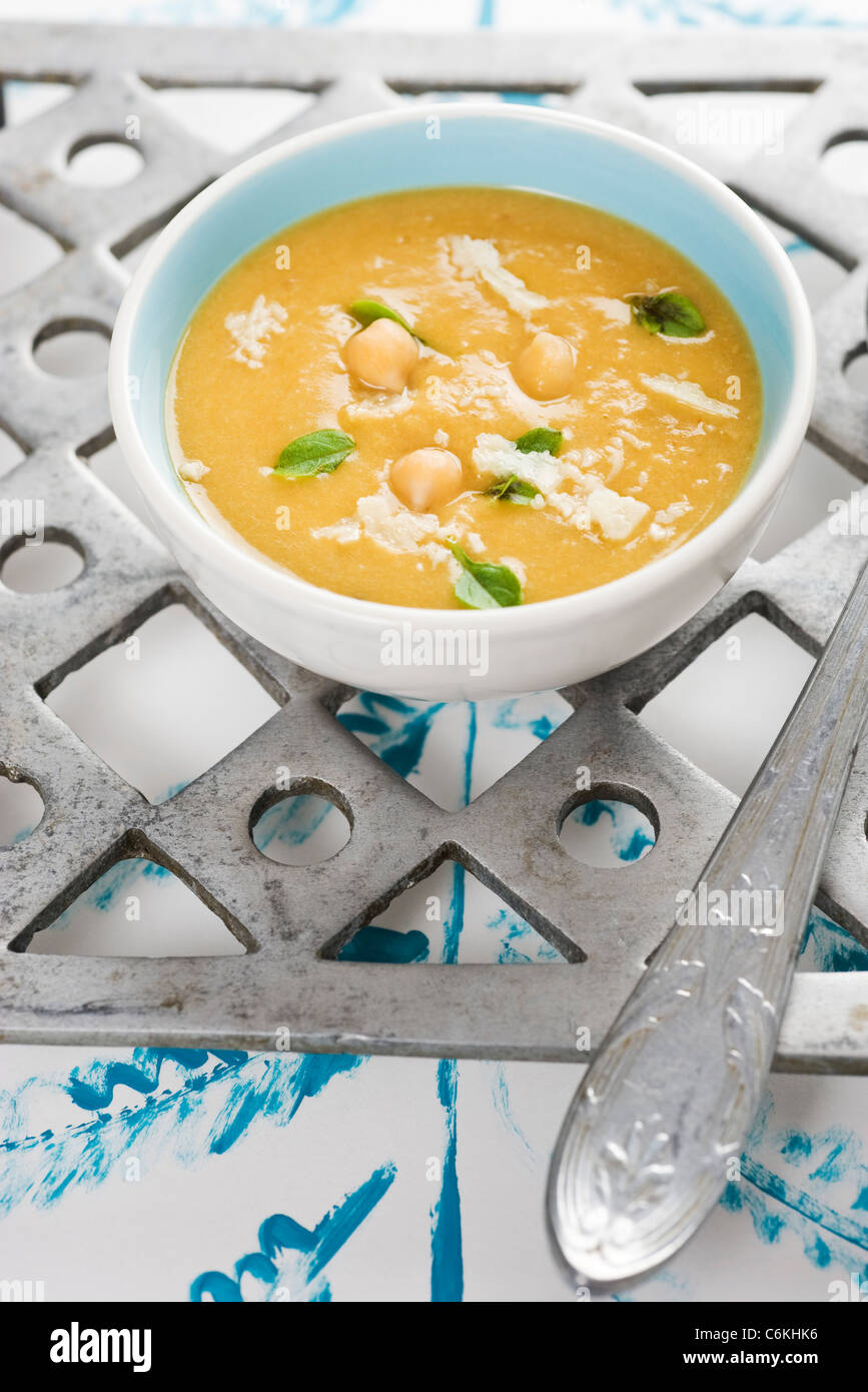 Chick pea soups hi-res stock photography and images - Alamy