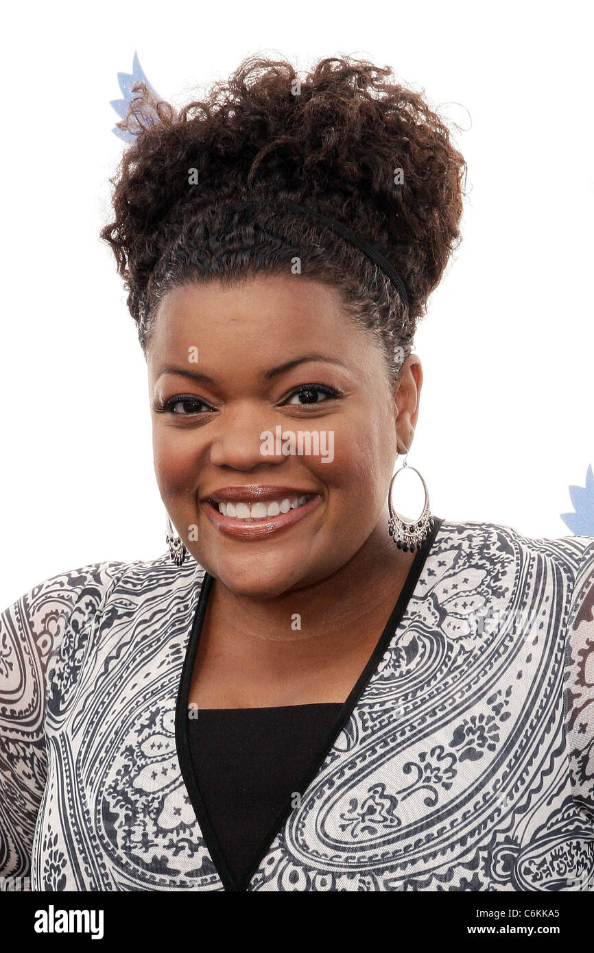 Yvette Nicole Brown 2010 VH1 Do Something Awards at The Hollywood ...