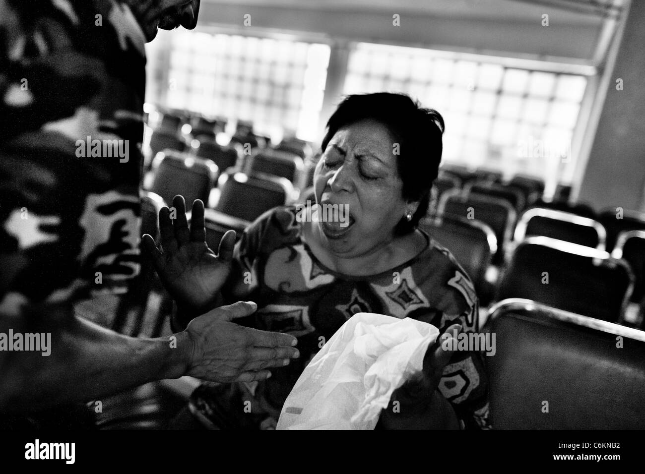 Religious woman mexico Black and White Stock Photos & Images - Alamy