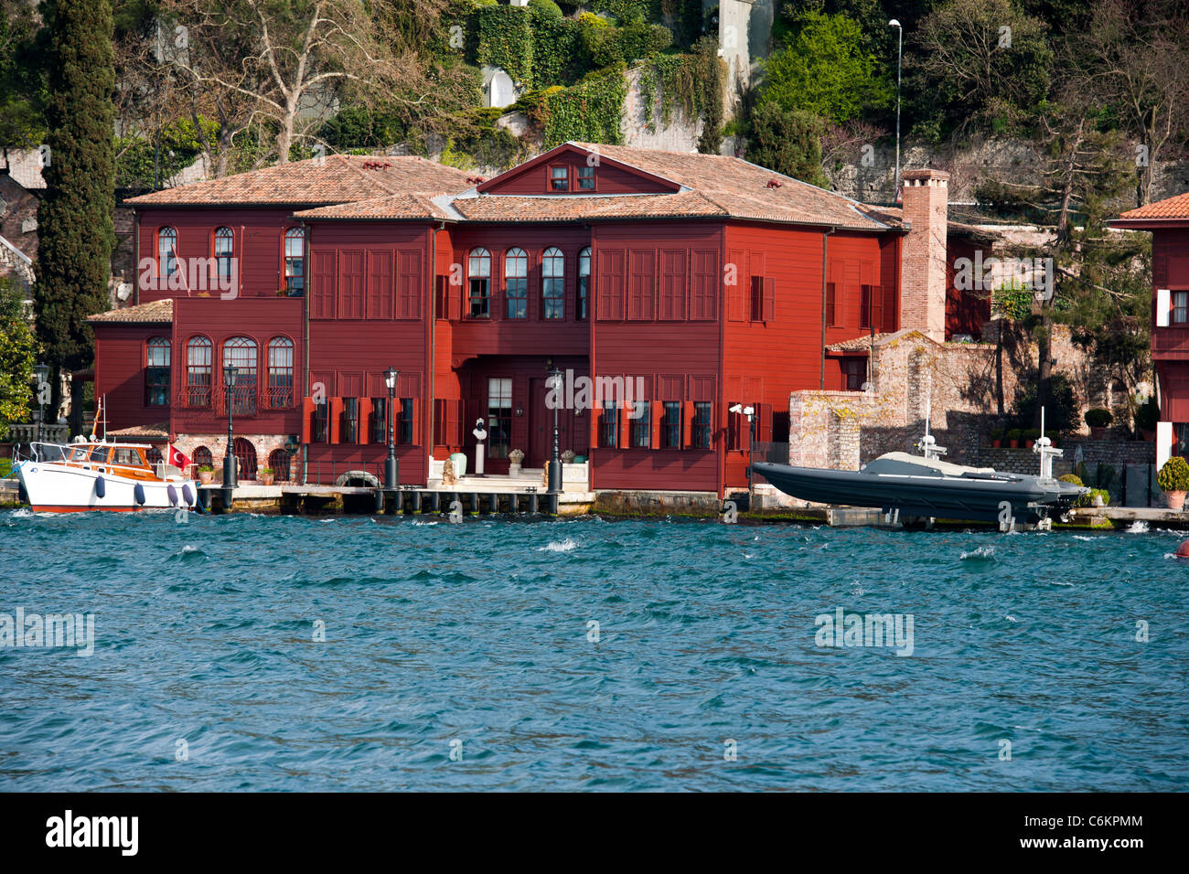 Bosphorus villas istanbul turkey hi-res stock photography and images ...