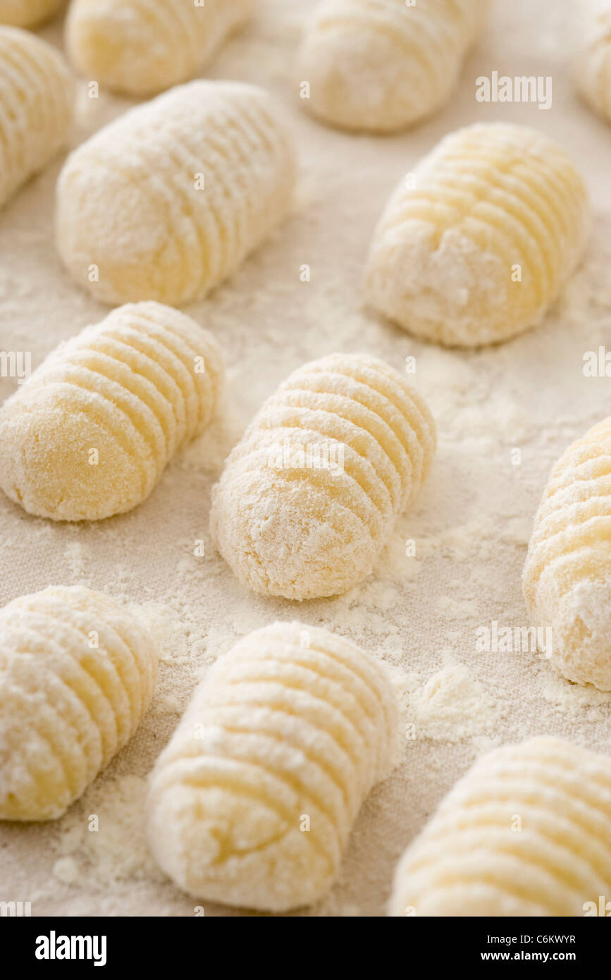 Floured gnocchi hi-res stock photography and images - Alamy