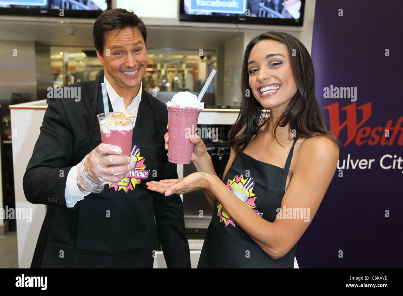 Chris Balish and Rachel Smith from ABC Television's 'On The Red Carpet ...