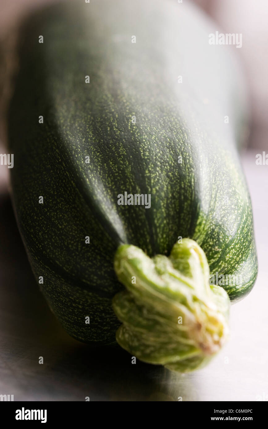 Zucchini images hi-res stock photography and images - Alamy
