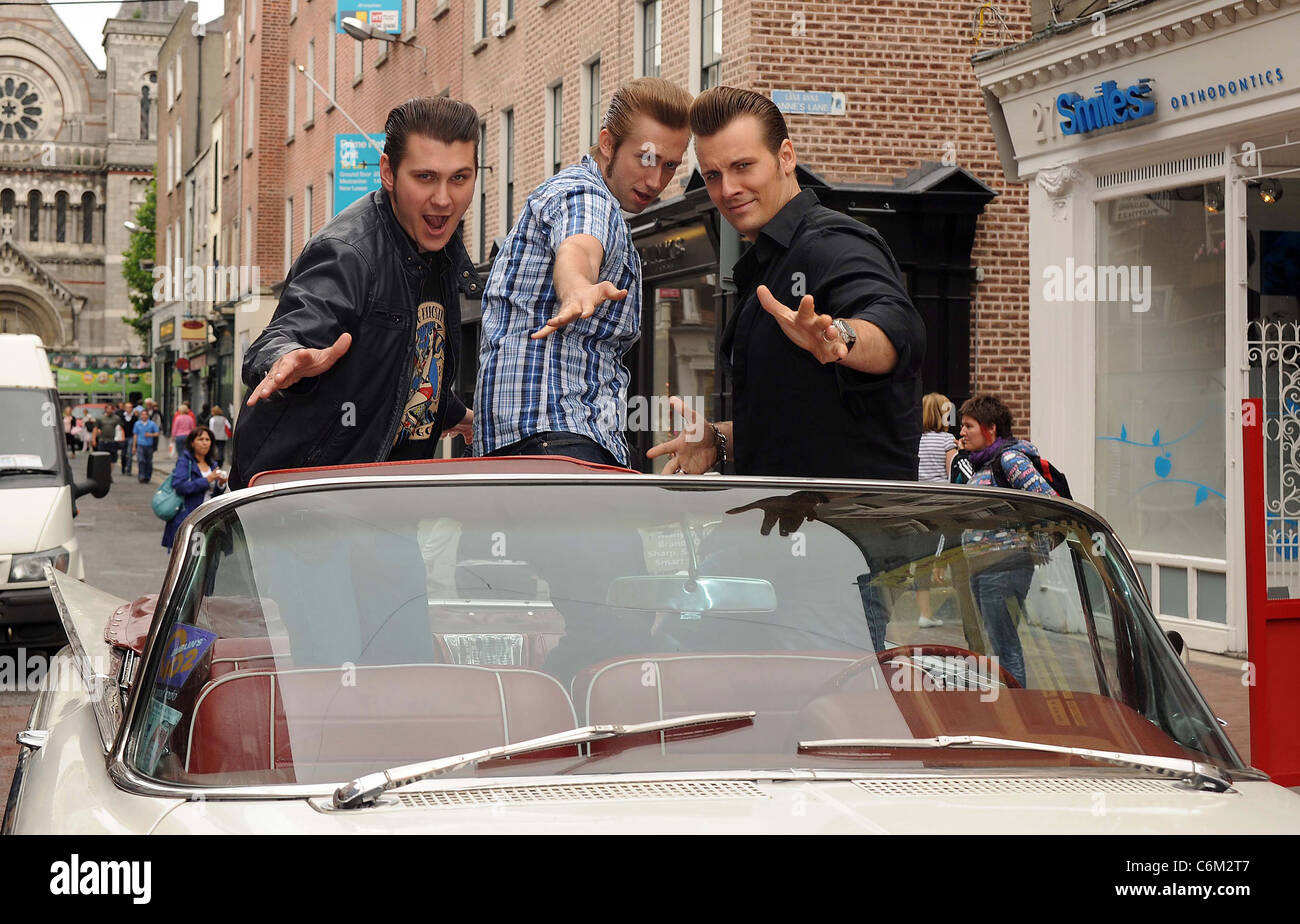 German rock and roll band, The Baseballs at Eddie Rockets Diner ...