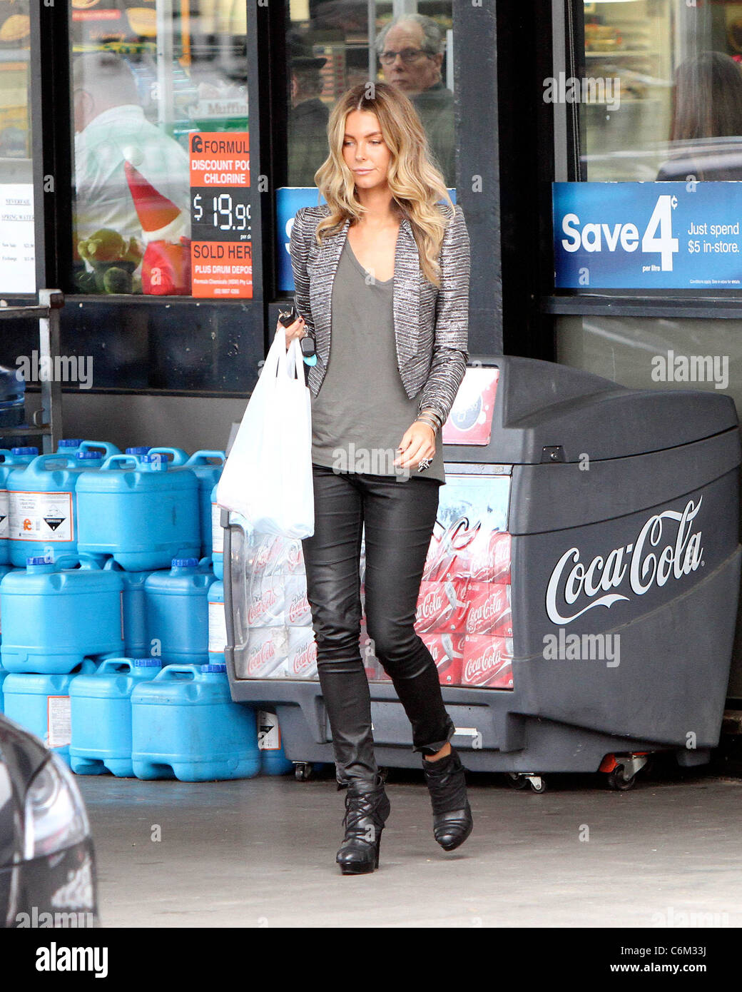 Myer's summer swimwear collection 2010 11 frontwoman Jennifer Hawkins ...