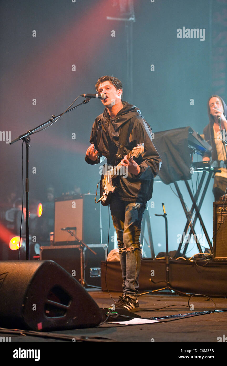 Jamie T performing at Brixton Academy. London, England - 05.02.10 ...