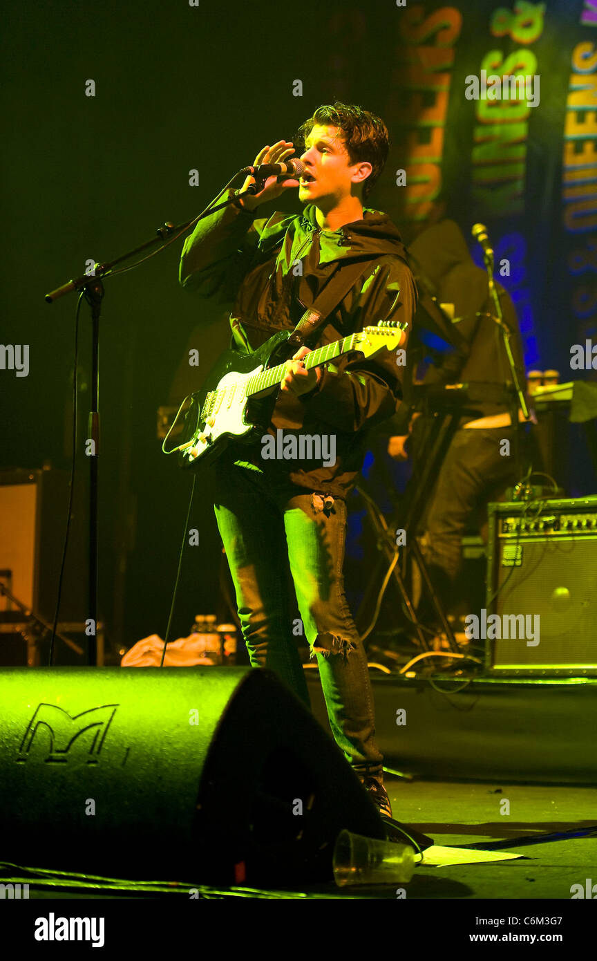 Jamie T performing at Brixton Academy. London, England - 05.02.10 ...