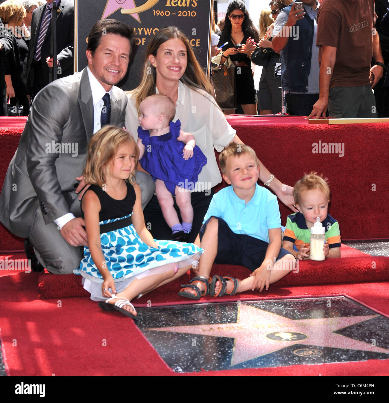 Mark Wahlberg, Rhea Durham and children Ella, Grace, Michael and ...