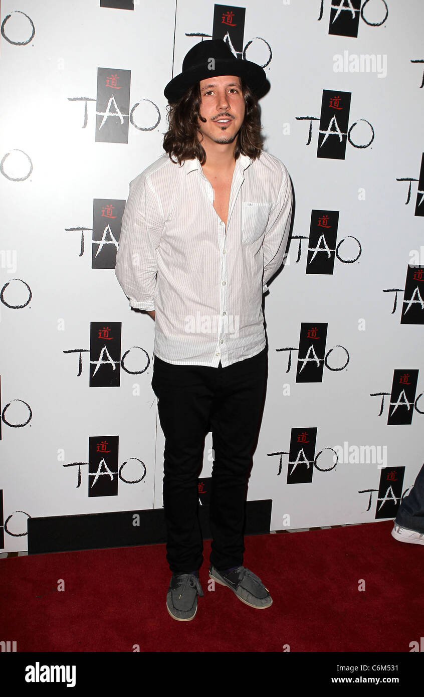 Cisco Adler celebrates Chris Young's birthday at TAO at the Venetian ...