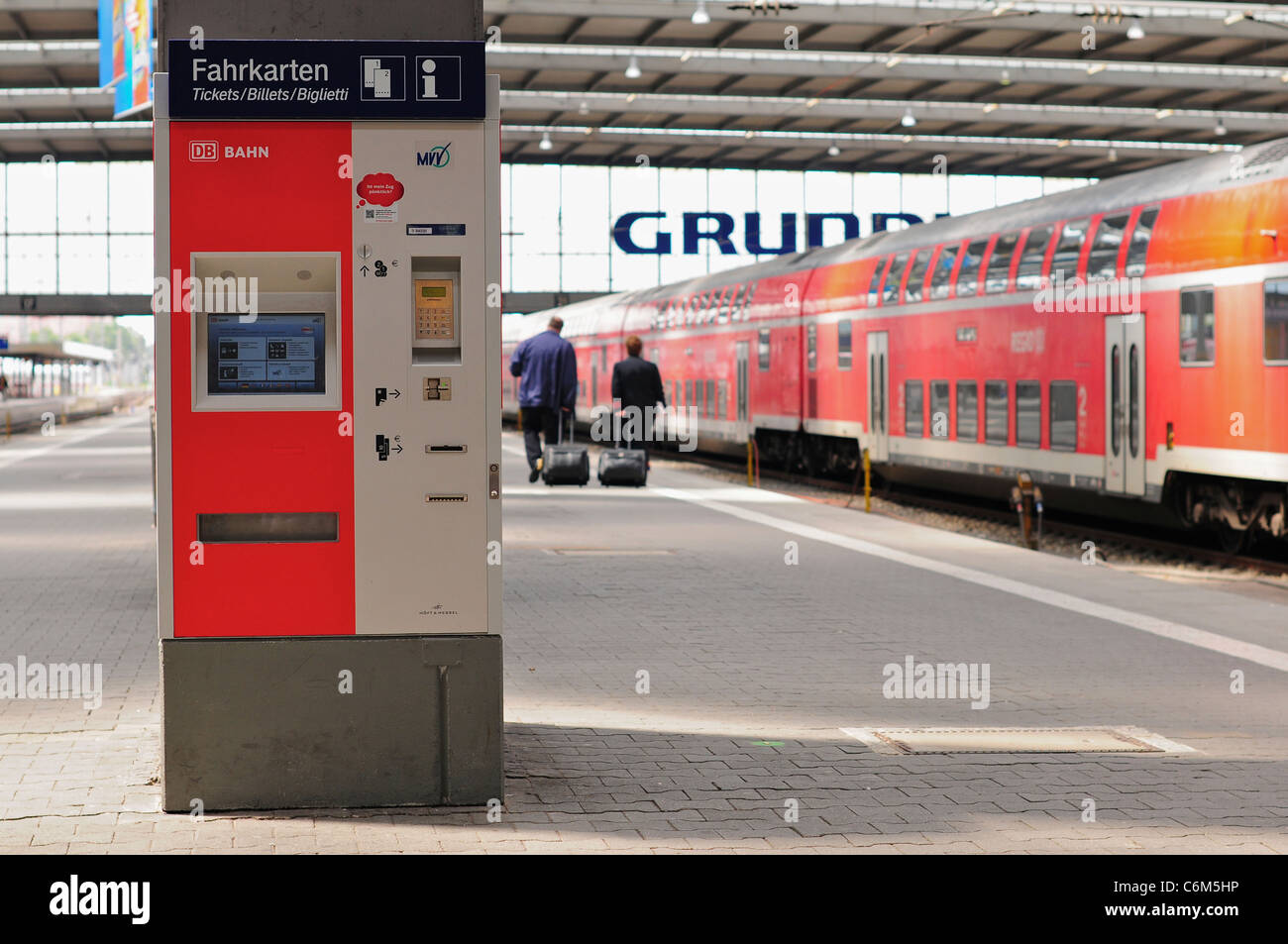 Ticket machine deutsche bahn german High Resolution Stock Photography ...