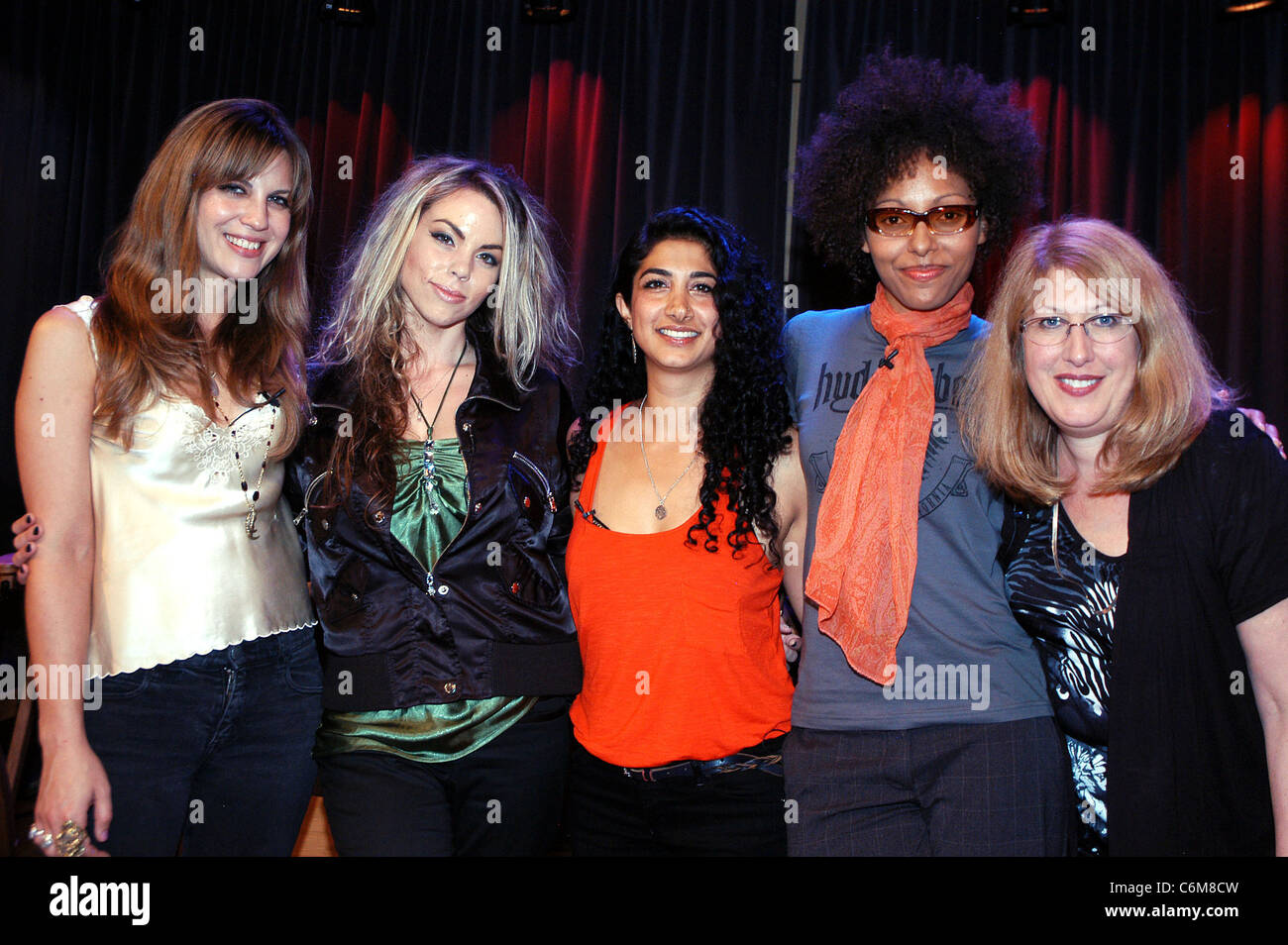 Allison robertson guitarist hi-res stock photography and images - Alamy