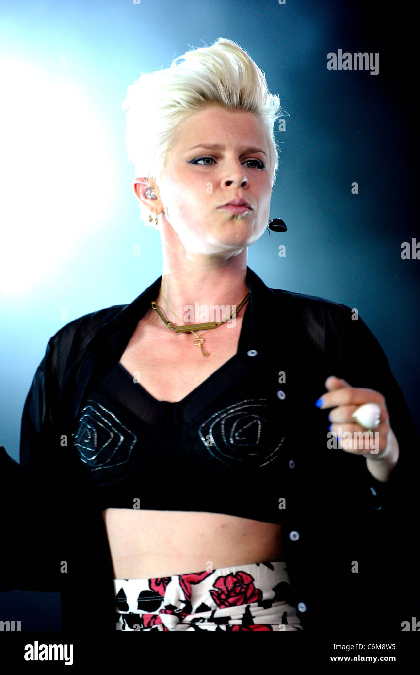 Robyn performs on stage at the Molson Canadian Amphitheatre Toronto ...