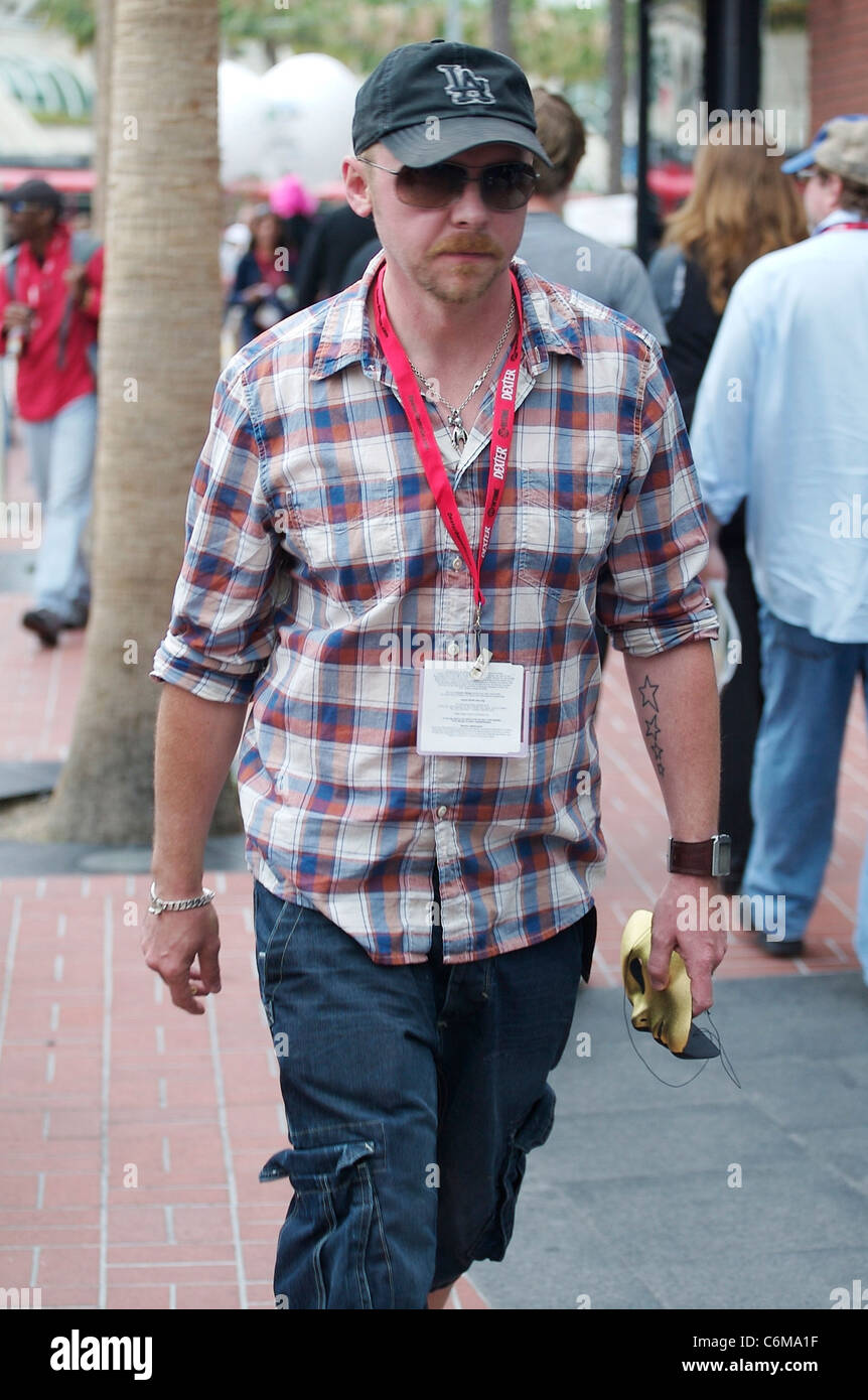 Simon day comic hi-res stock photography and images - Alamy