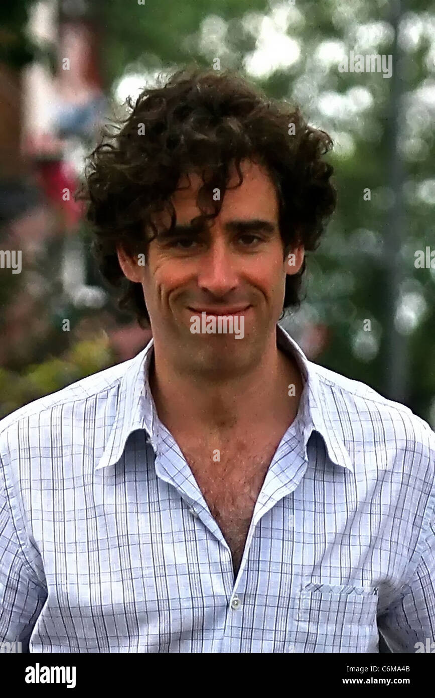 Stephen mangan hi-res stock photography and images - Alamy