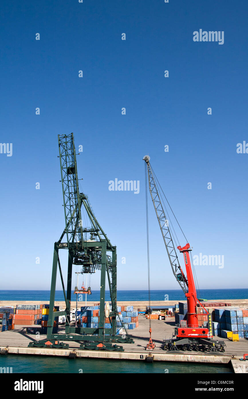 Dock Cranes Stock Photos & Dock Cranes Stock Images - Alamy