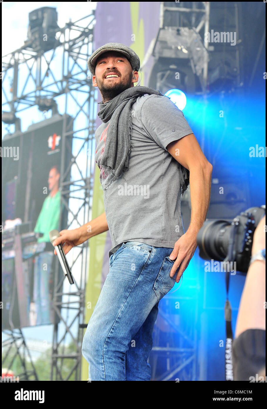 Gentleman & The Evolution Paleo Festival de Nyon - Day 4 Vaud ...