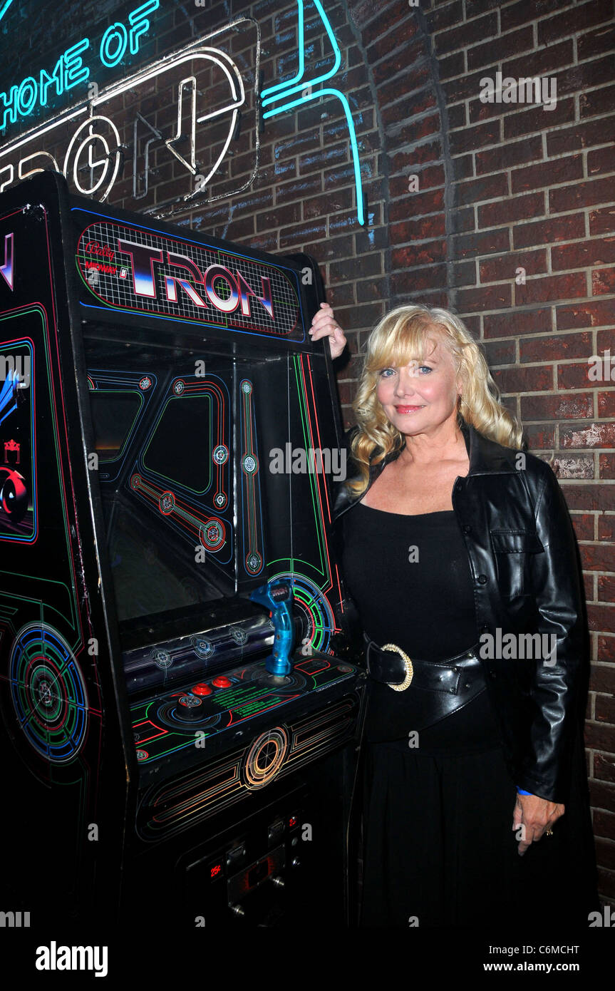 Cindy Morgan Tron Legacy