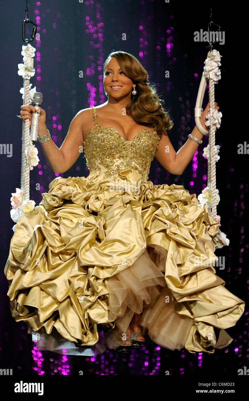 Mariah Carey performing at The Air Canada Centre. Toronto, Canada - 09. ...