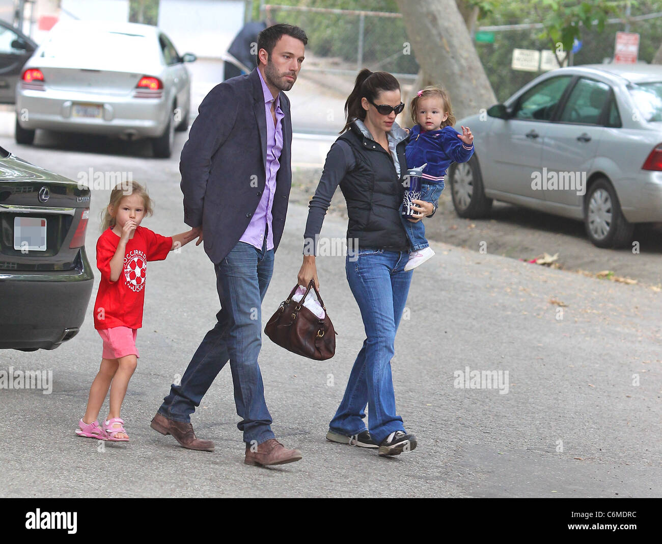 Ben Affleck and Jennifer Garner take their daughters Violet Anne and ...