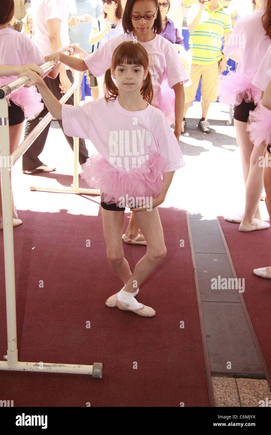 Cast members The cast of the musical 'Billy Elliot' host a free dance ...