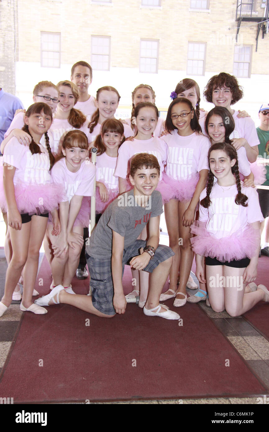 Michael Dameski and the cast The cast of the musical 'Billy Elliot ...