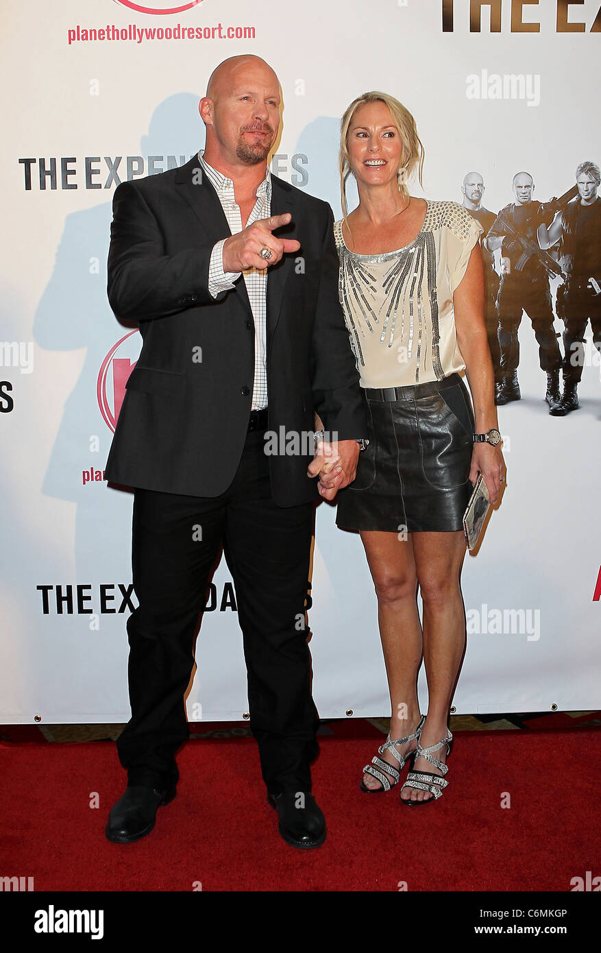 Steve Austin Special Screening of ' The Expendables' at Planet ...
