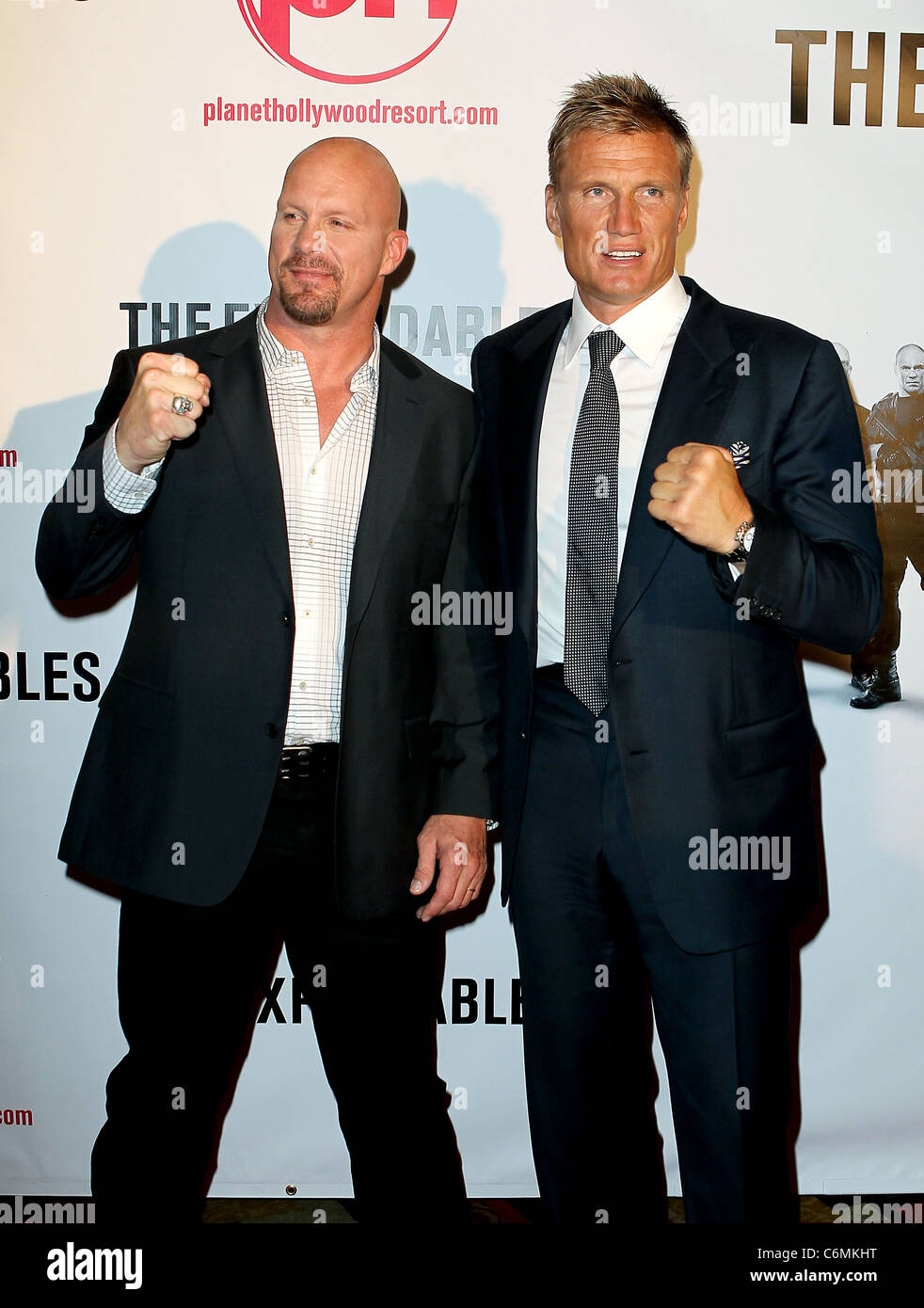 Steve austin expendables hi-res stock photography and images - Alamy