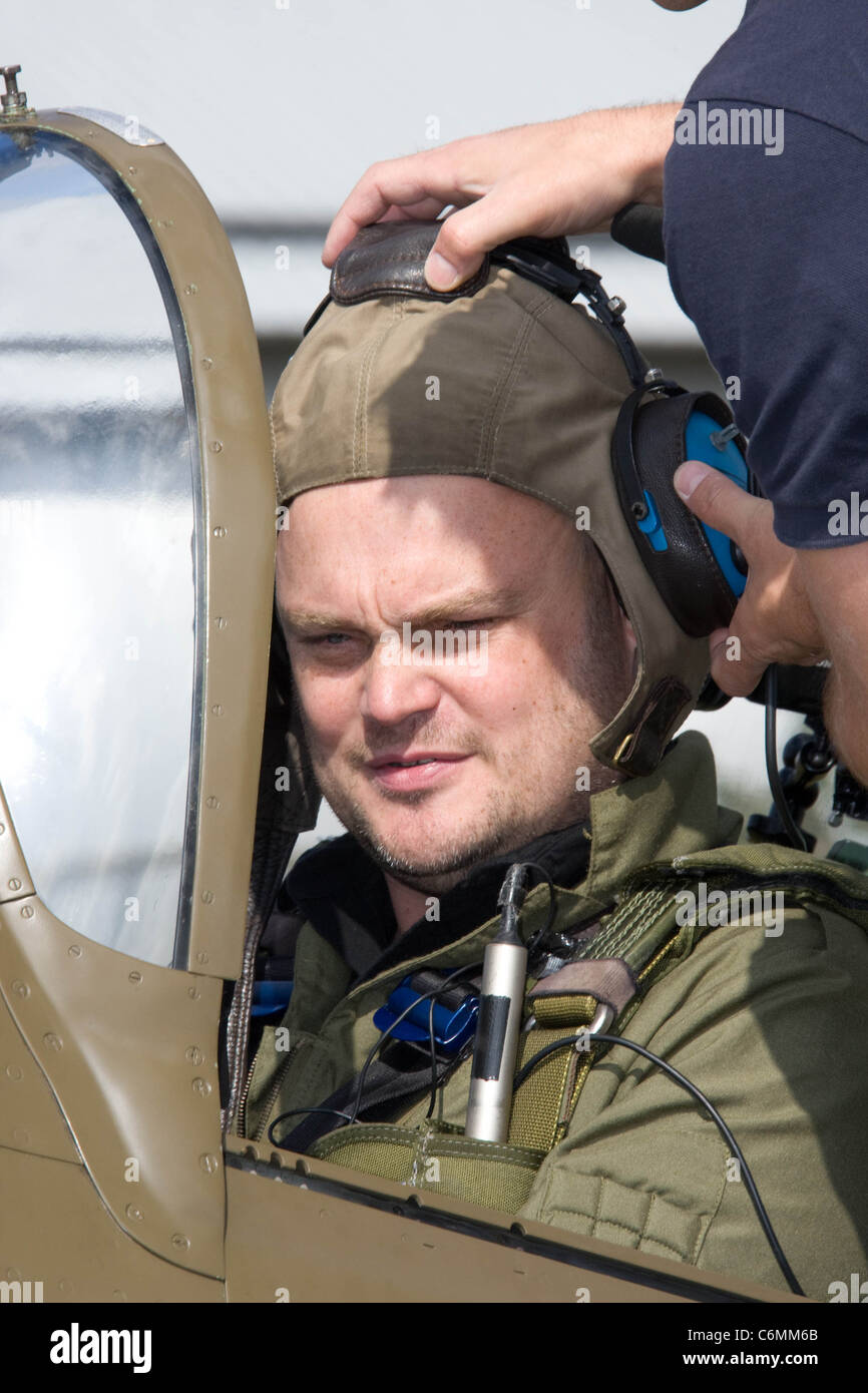 Al Murray takes a flight in a Spitfire to celebrate the 75th ...