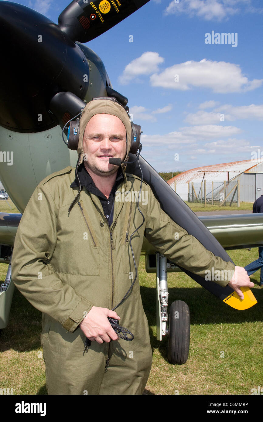 Al Murray takes a flight in a Spitfire to celebrate the 75th ...