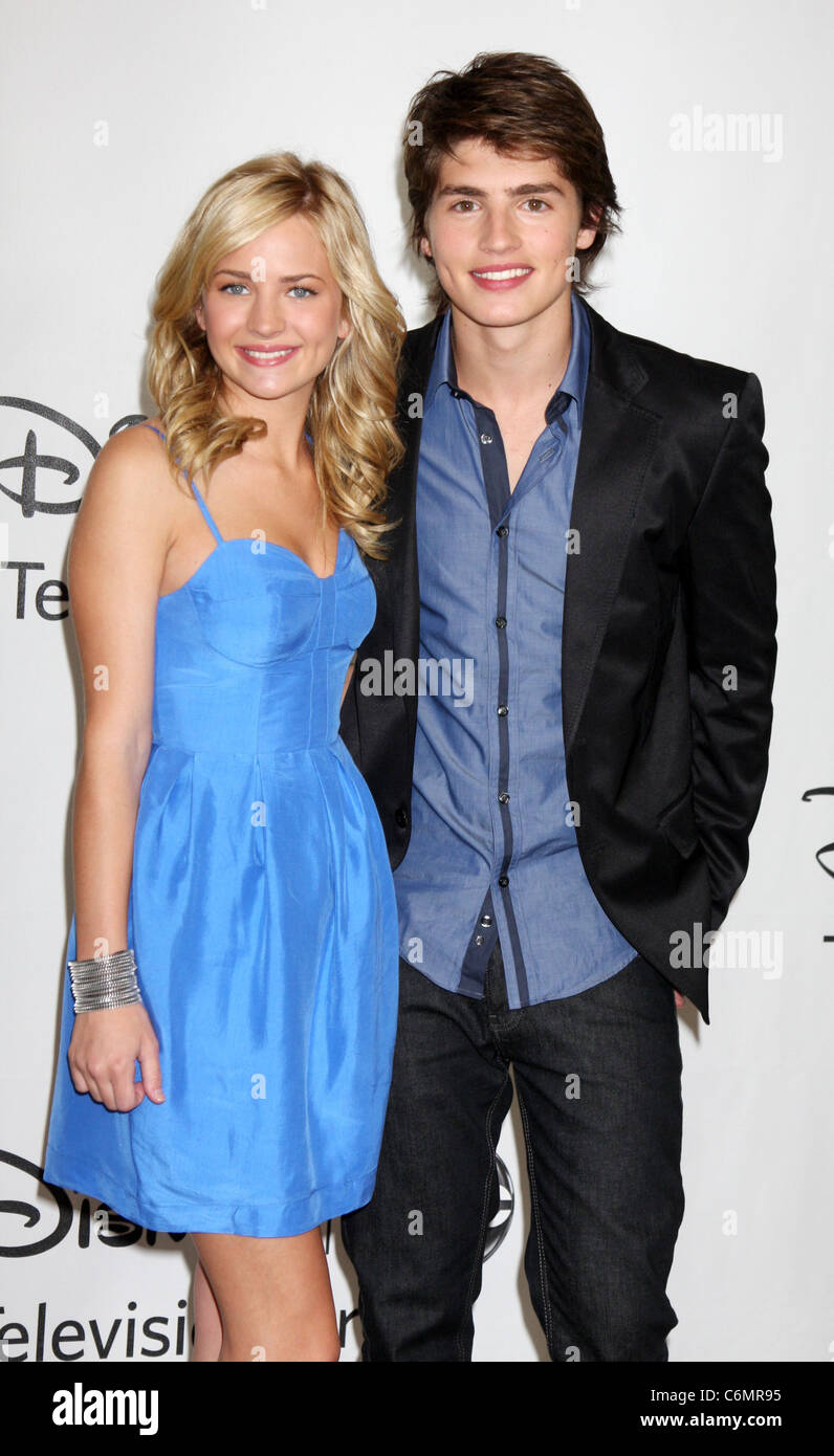 Britt Robertson And Gregg Sulkin