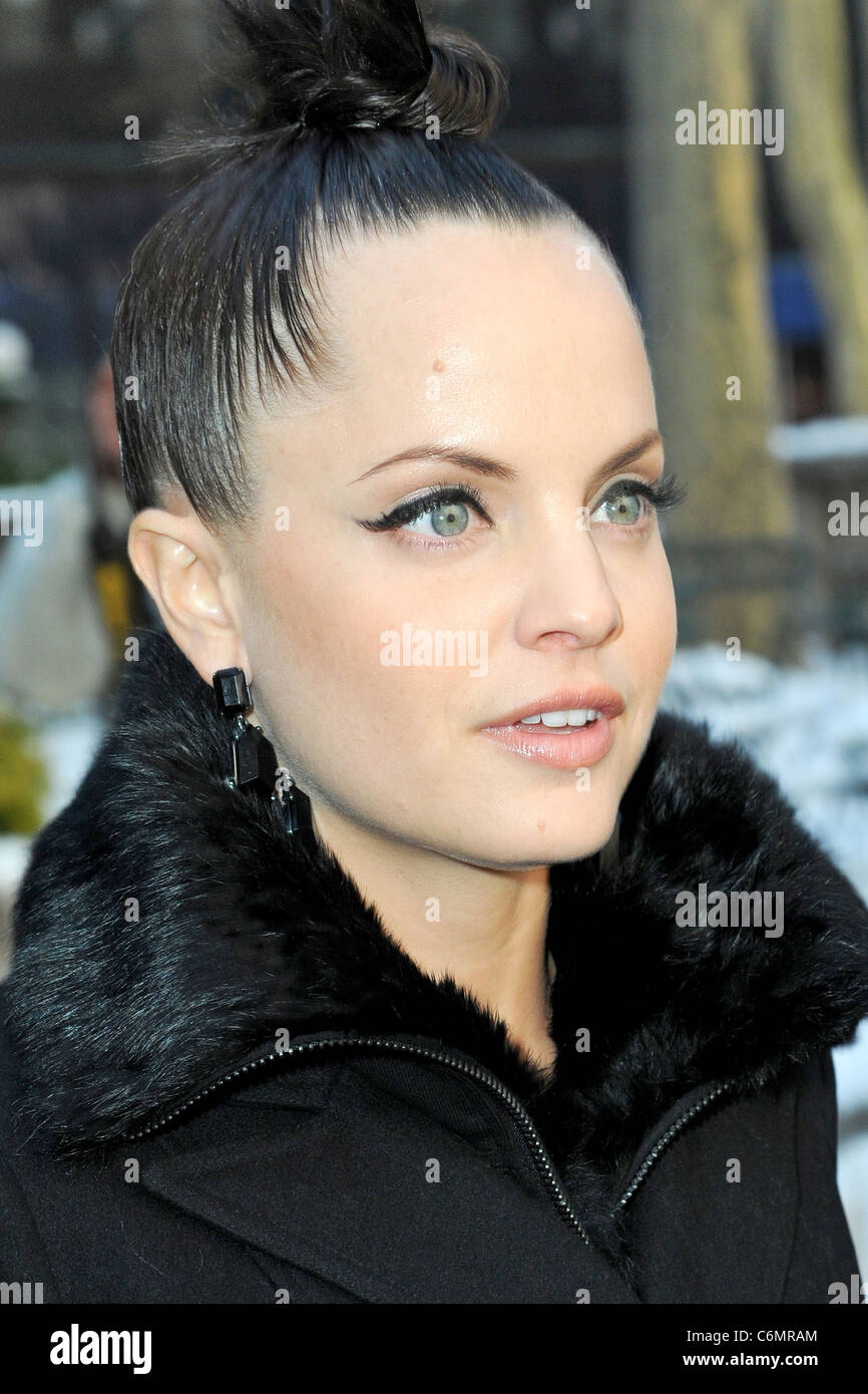 Mena Suvari Mercedes-Benz IMG New York Fashion Week Fall 2010 ...