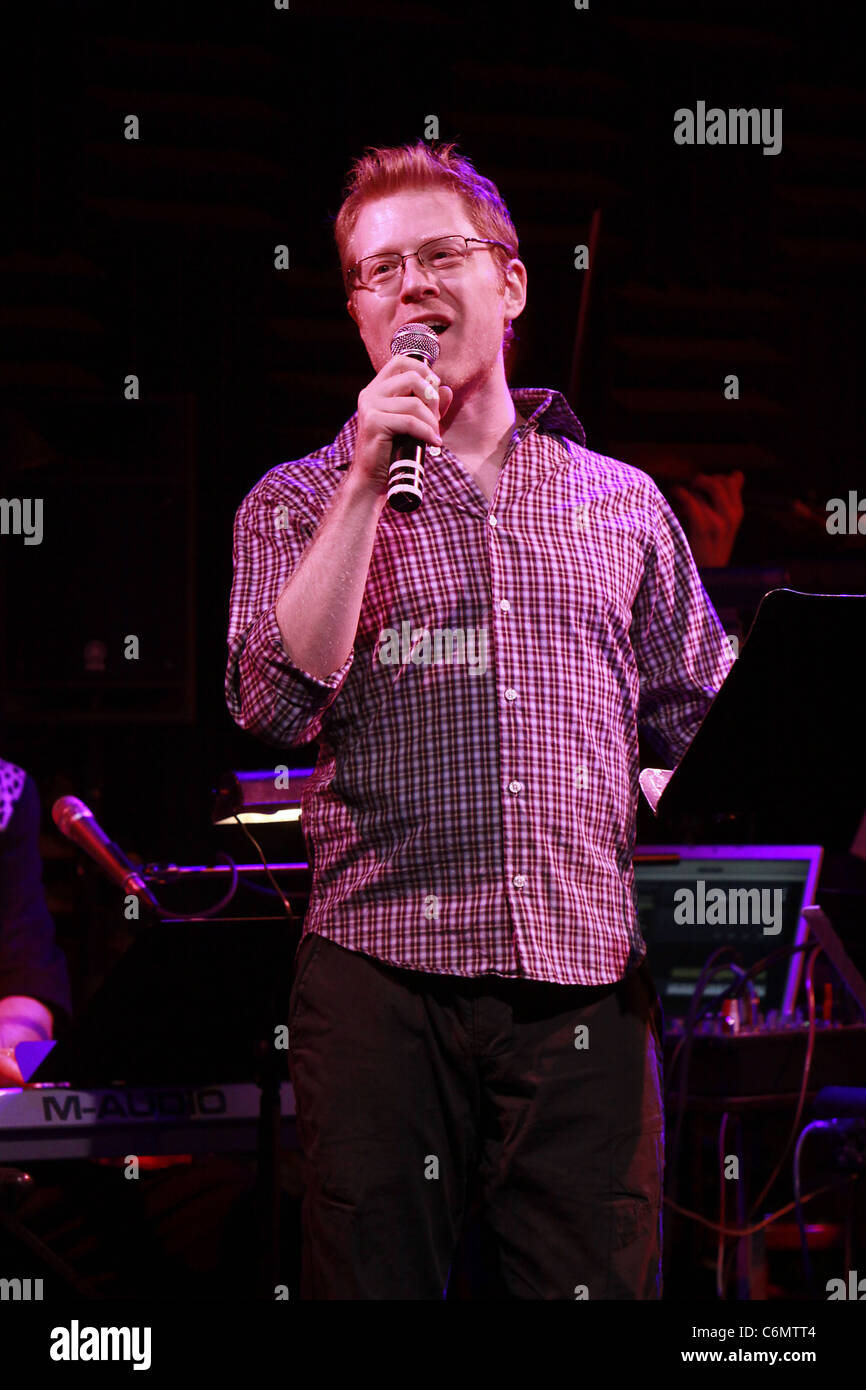 Anthony rapp rent hi-res stock photography and images - Alamy