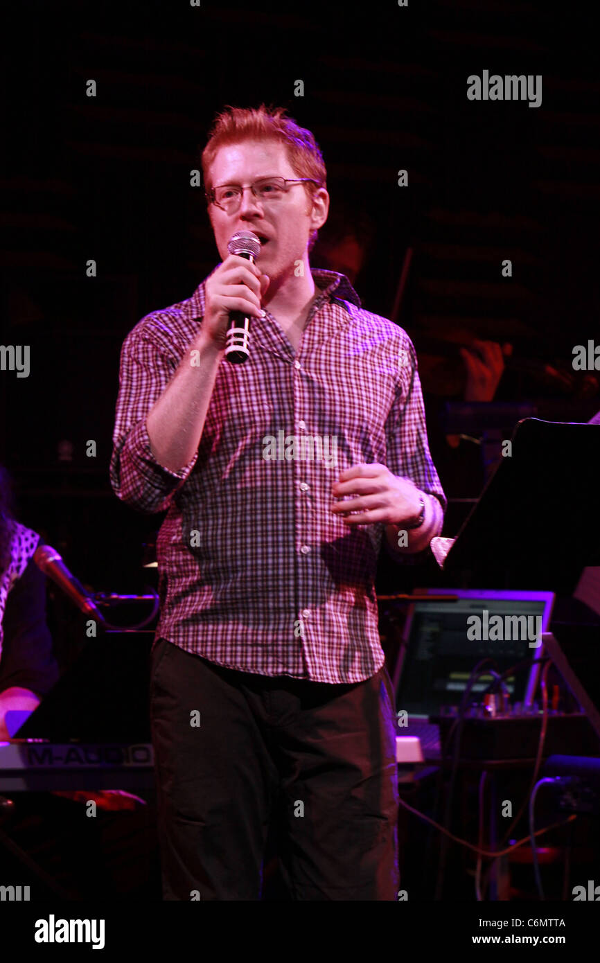 Anthony rapp rent hi-res stock photography and images - Alamy