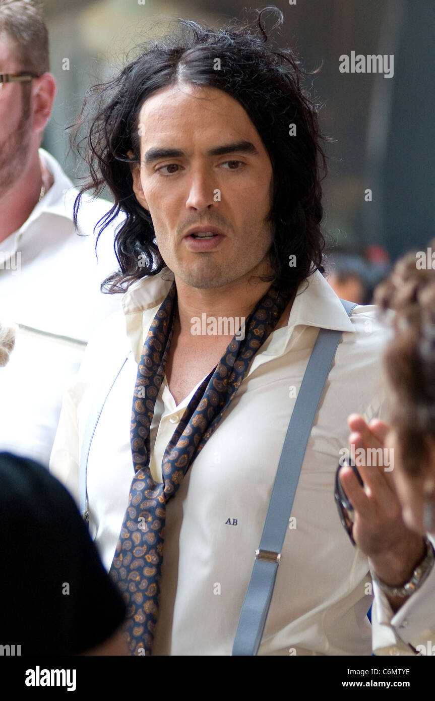 Russell Brand on the set of new film 'Arthur' New York City, USA - 02. ...