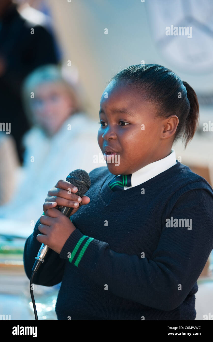 African speaking girl assembly hi-res stock photography and images - Alamy