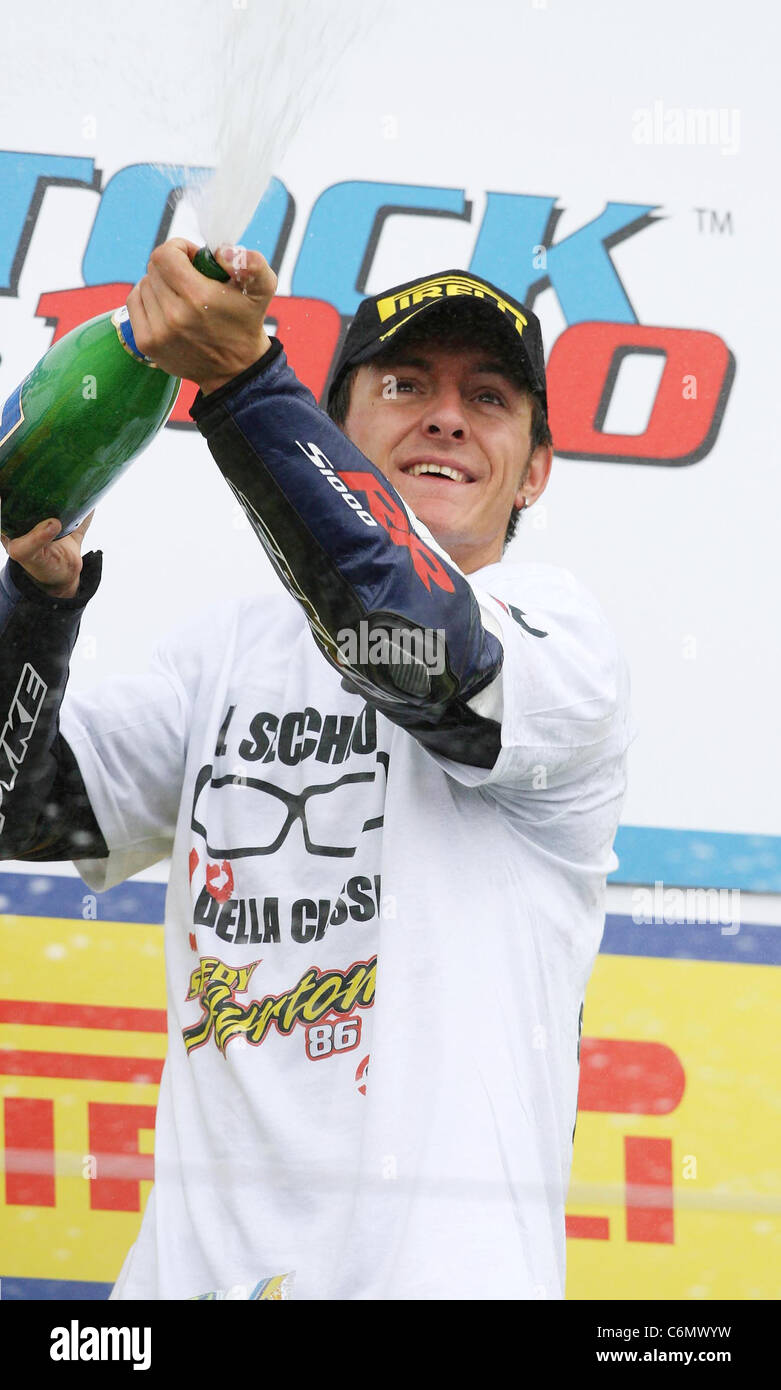 Eugene Laverty 2010 World Superbike race at Silverstone Northampton ...