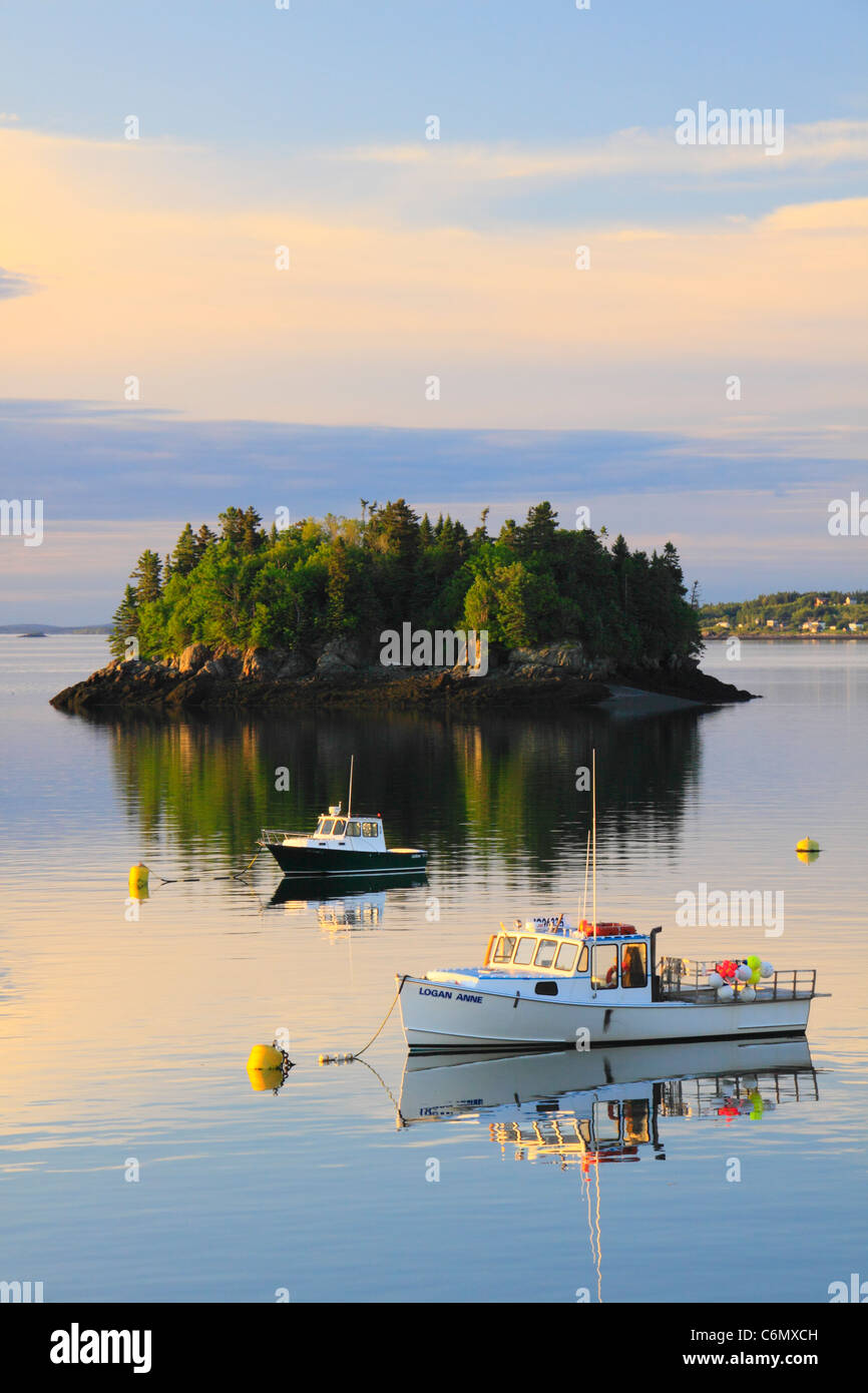 Lubec maine harbor hi-res stock photography and images - Alamy