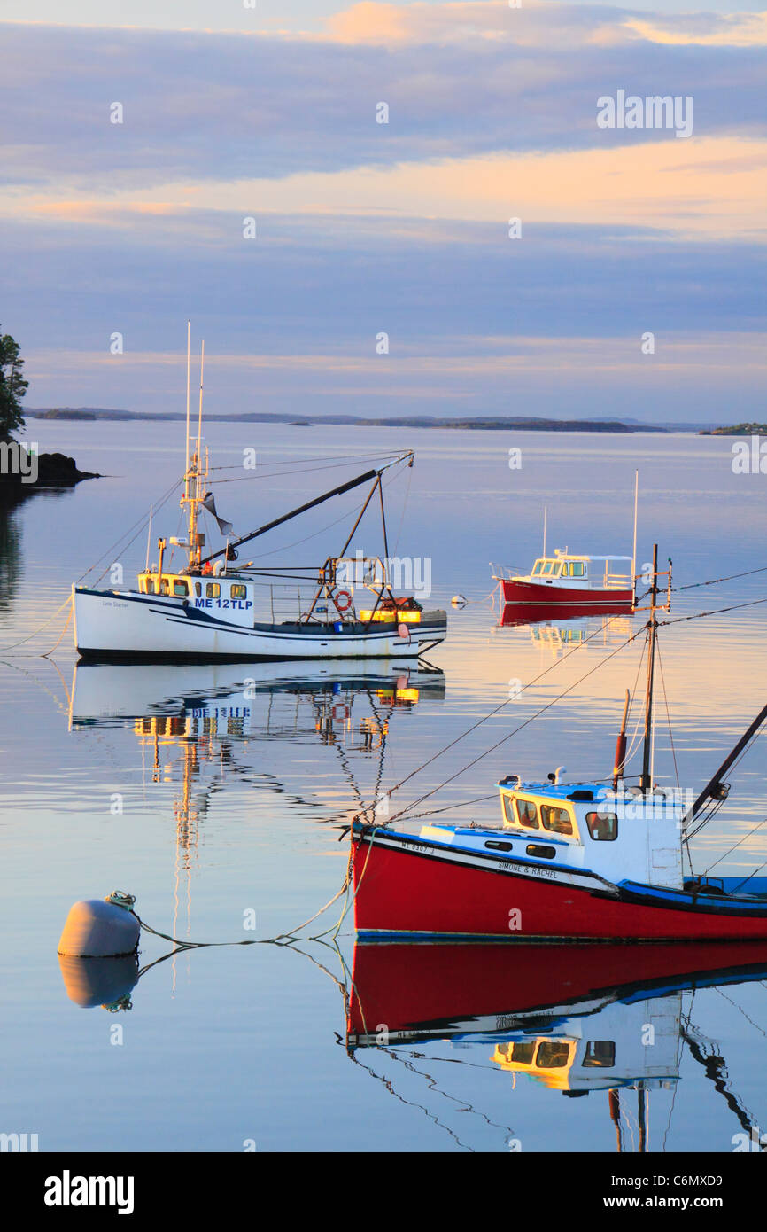 Shoreline lubec hi-res stock photography and images - Alamy