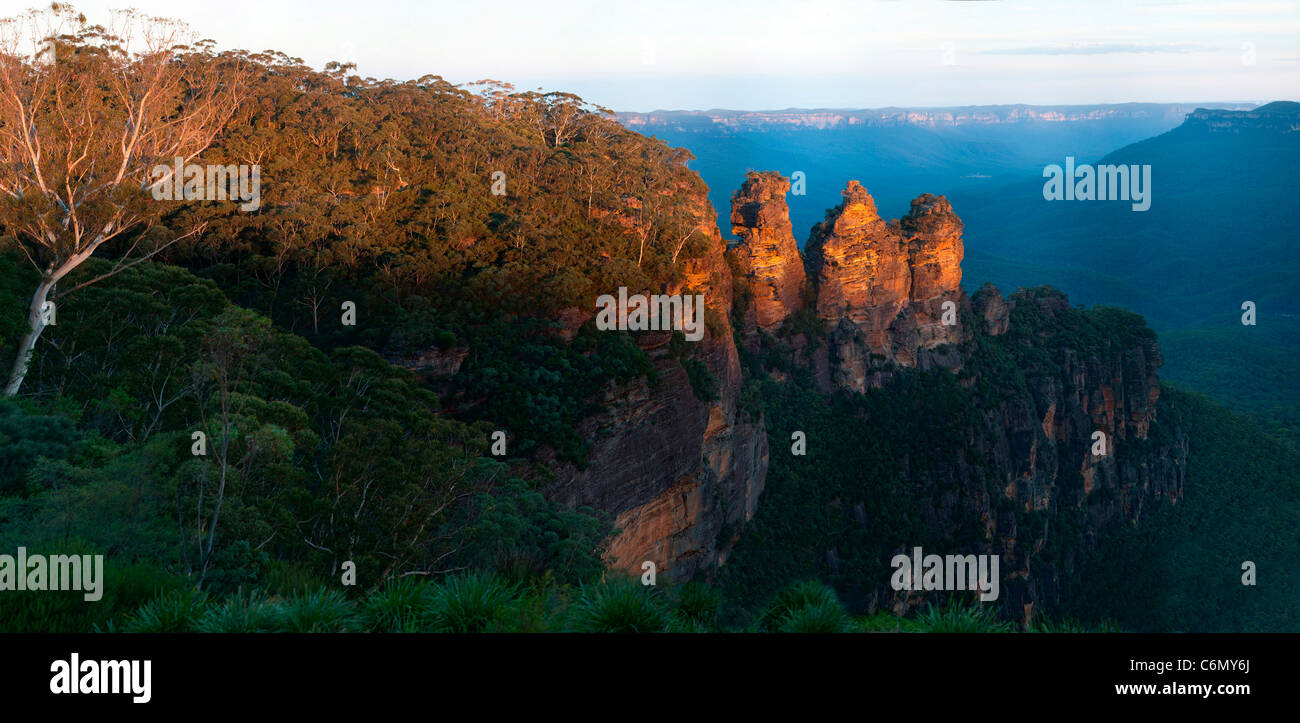 Three Sisters Sunset Stock Photos & Three Sisters Sunset Stock Images ...