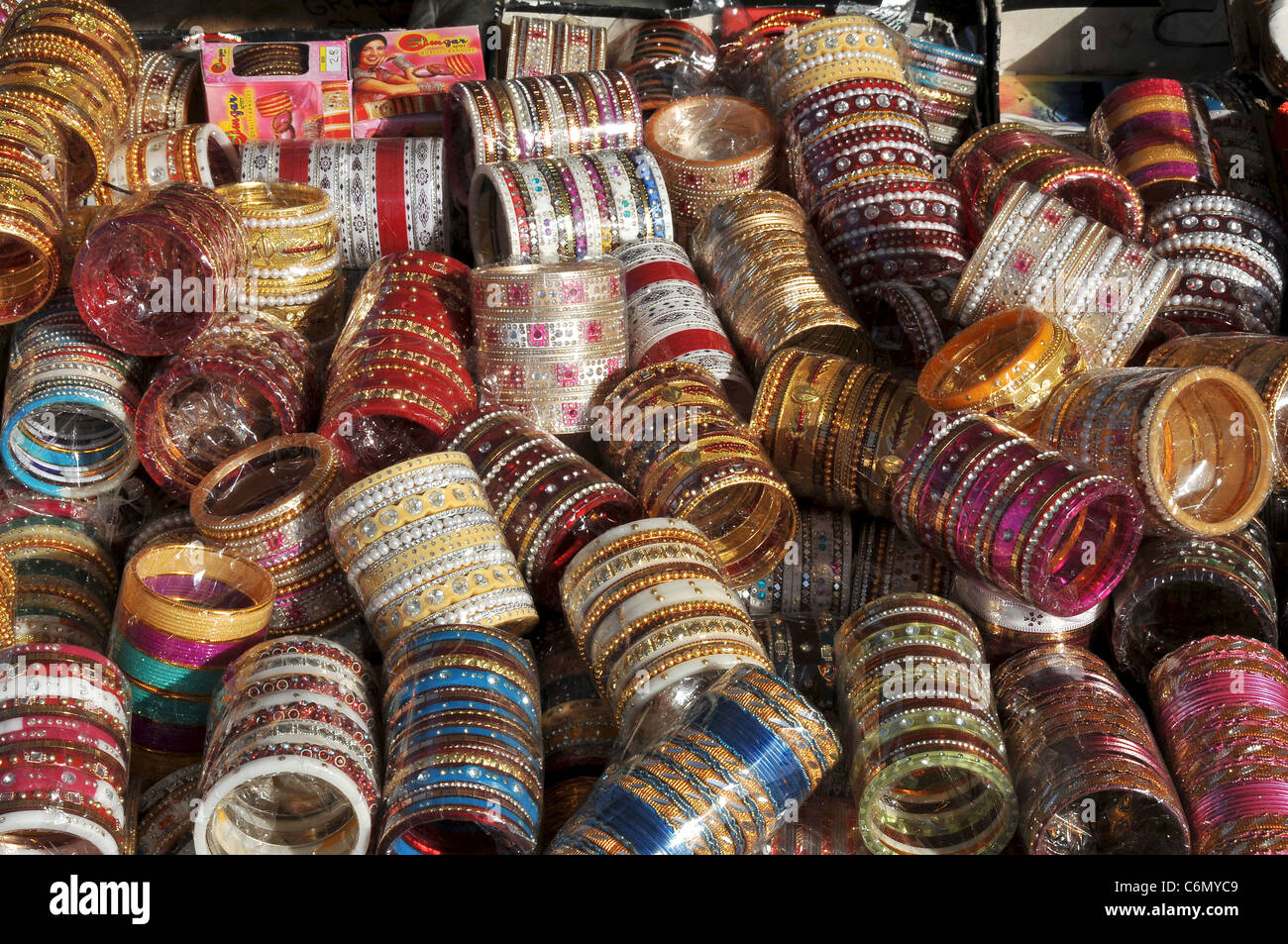 Close-up bangles stall Sarder Market Jodhpur Rajasthan India Stock ...