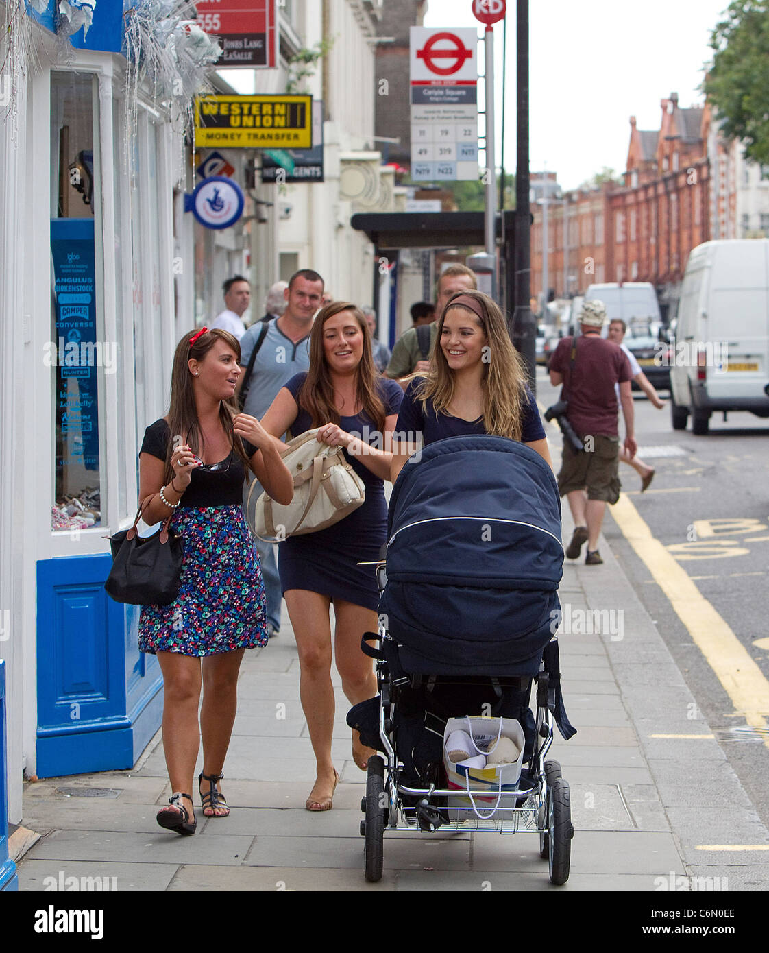 Carly Zucker aka Carly Cole The wife of Chelsea football player Joe ...