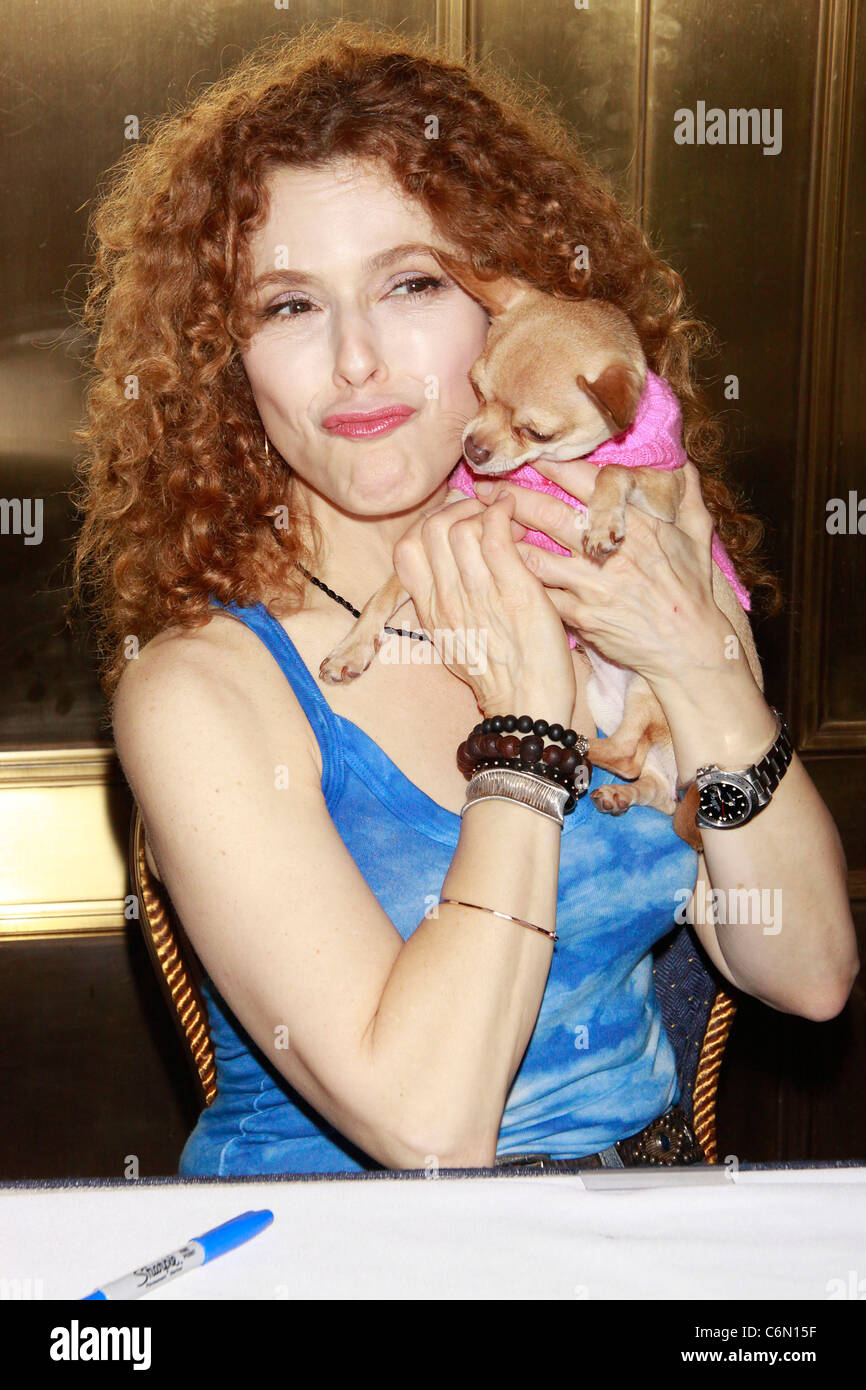 Bernadette Peters signs copies of her second children's book 'Stella Is ...