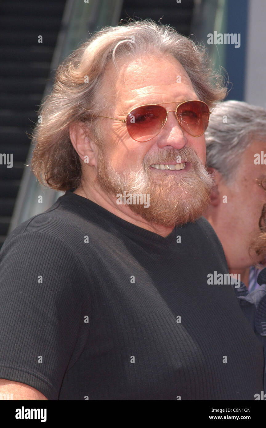 Dan haggerty hi-res stock photography and images - Alamy