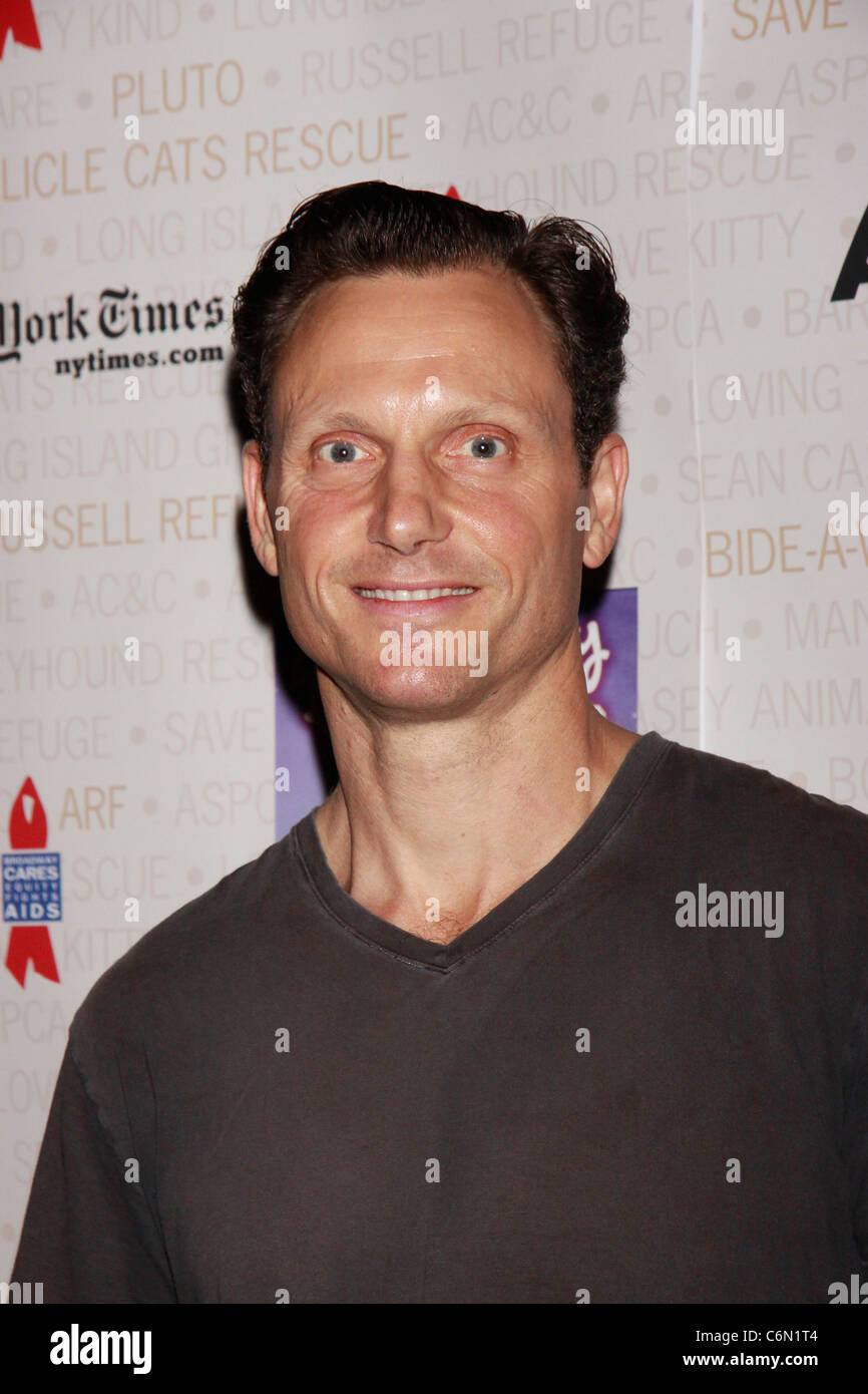 Tony Goldwyn Broadway Barks: The 12th Annual Dog and Cat Adopt-a-thon ...
