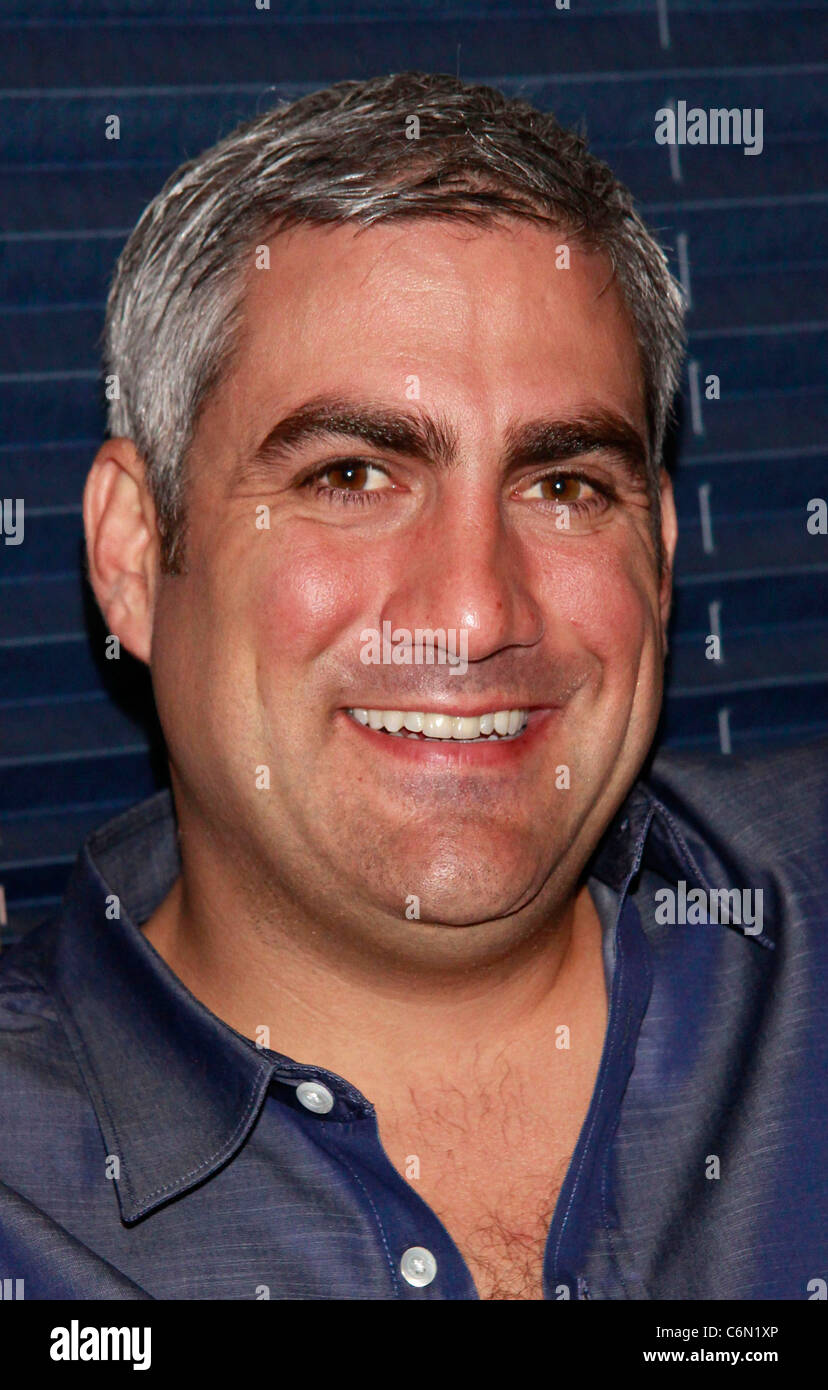 Taylor Hicks Taylor Hicks in Concert at the Highline Ballroom - Tour ...