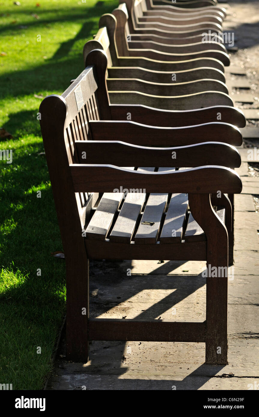 Park Benches, Berkeley Square, London, United Kingdom Stock Photo - Alamy